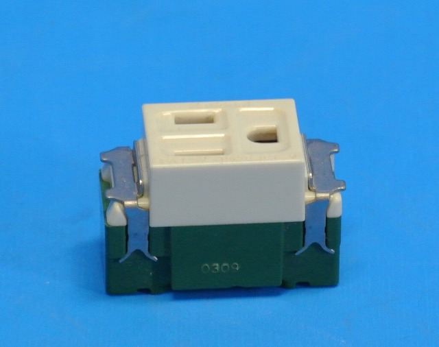 通販 | 埋込接地コンセント WN1101 松下電工 フルカラー 在庫処分品 | アドウイクス株式会社